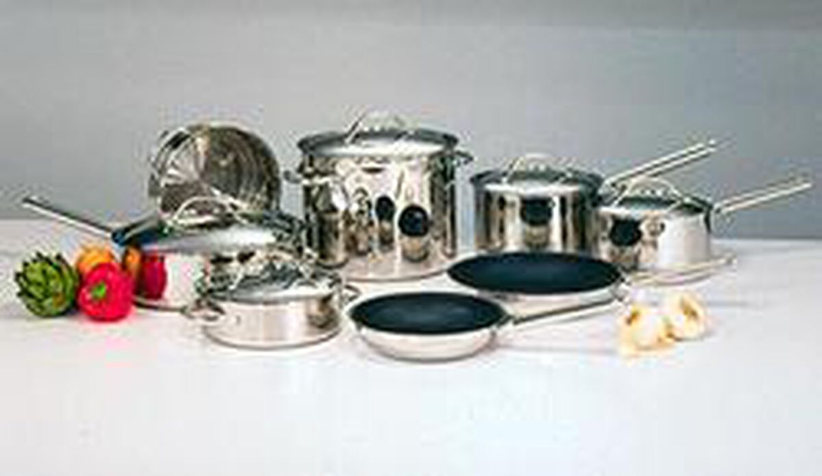 Discontinued 13 Piece Everyday Stainless Cookware Set - Cuisinart
