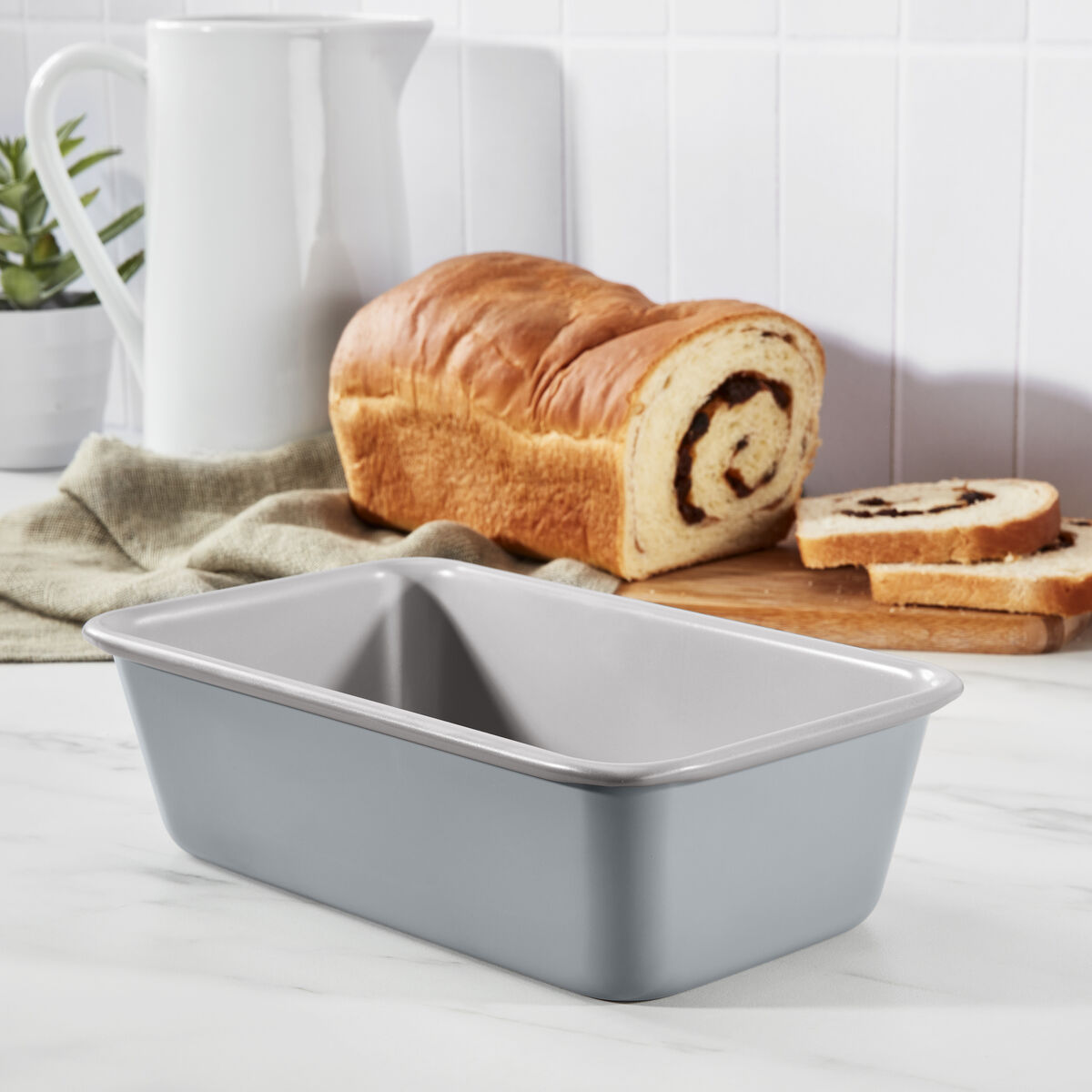 Discontinued Culinary Collection 9″ Loaf Pan - Cuisinart