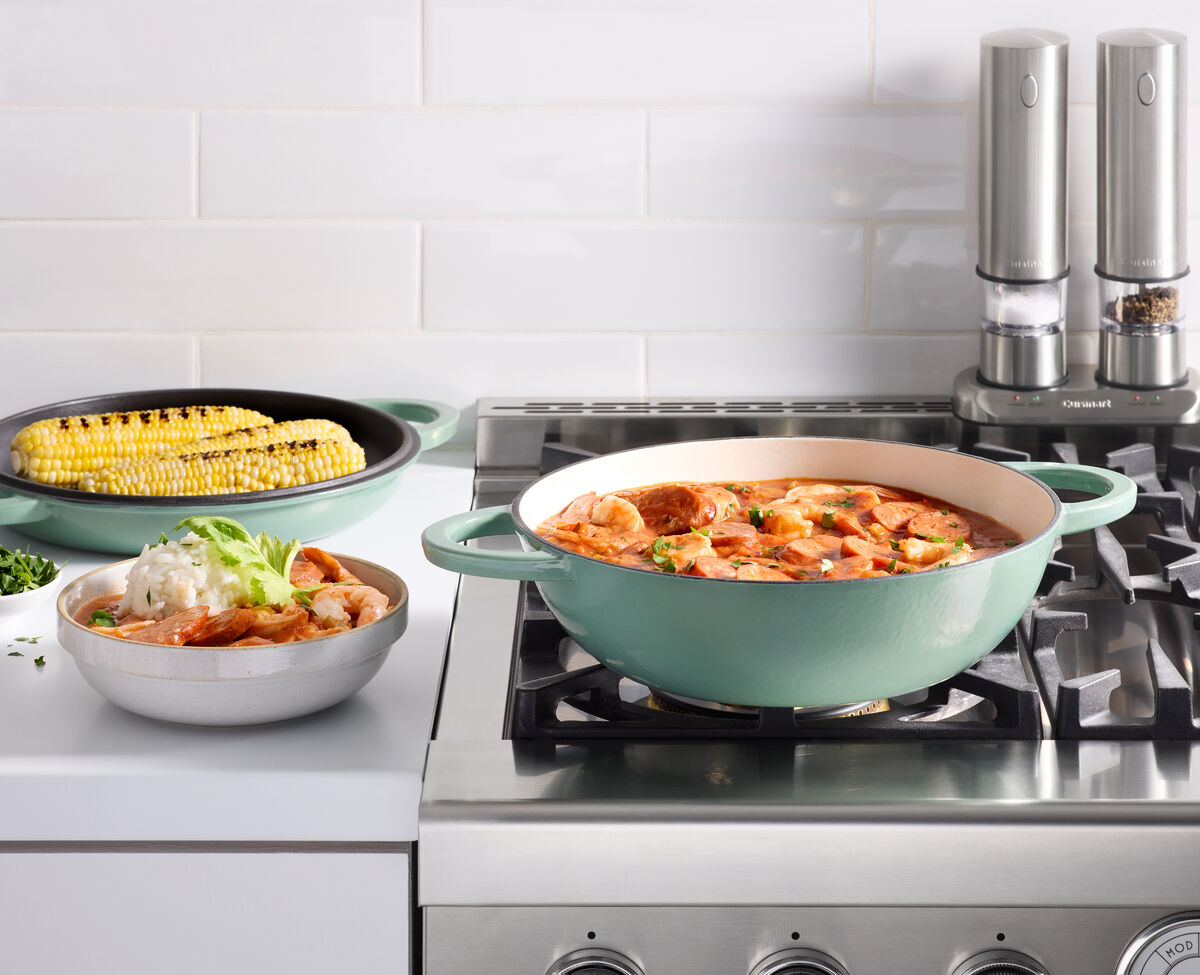 how to cook with enameled cast iron pan