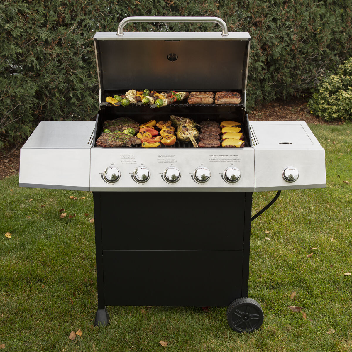 Five Burner Gas Grill - Cuisinart