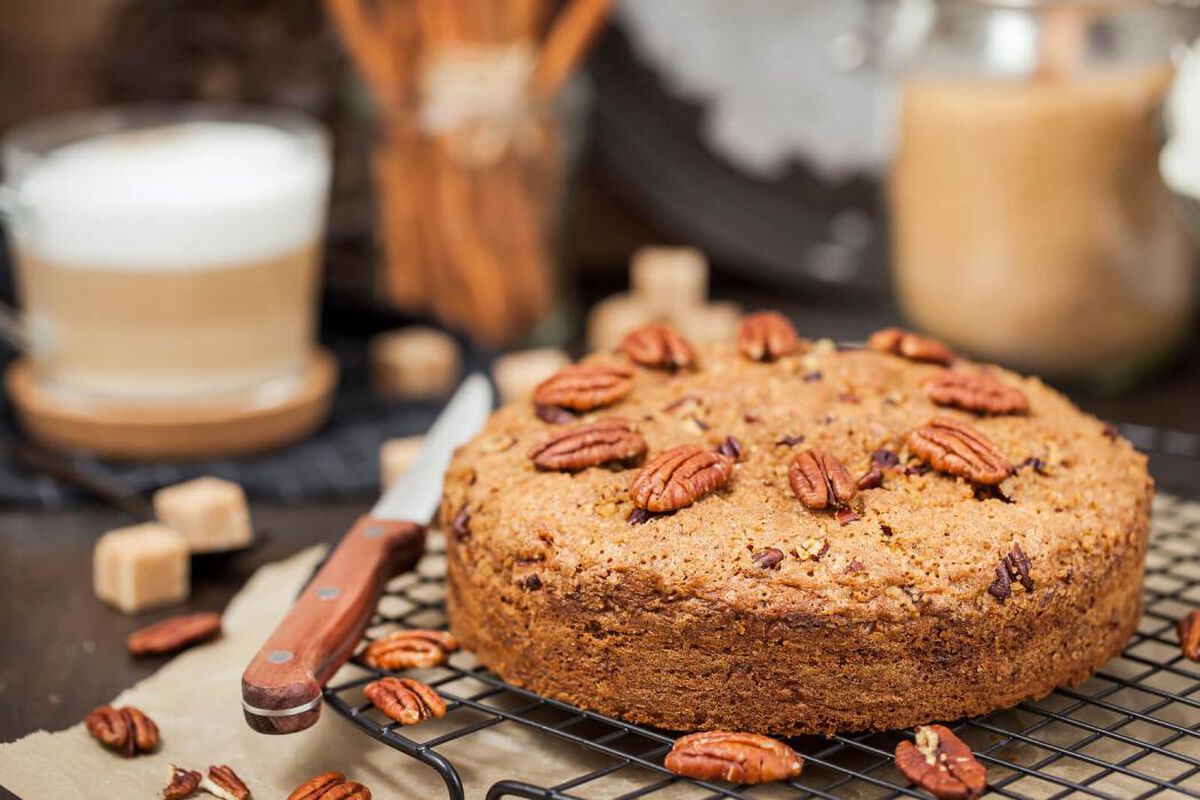 pecan walnut cake