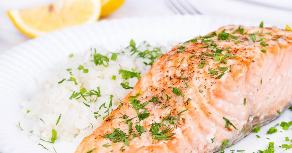 White Rice with Steamed Salmon - Recipes - Cuisinart