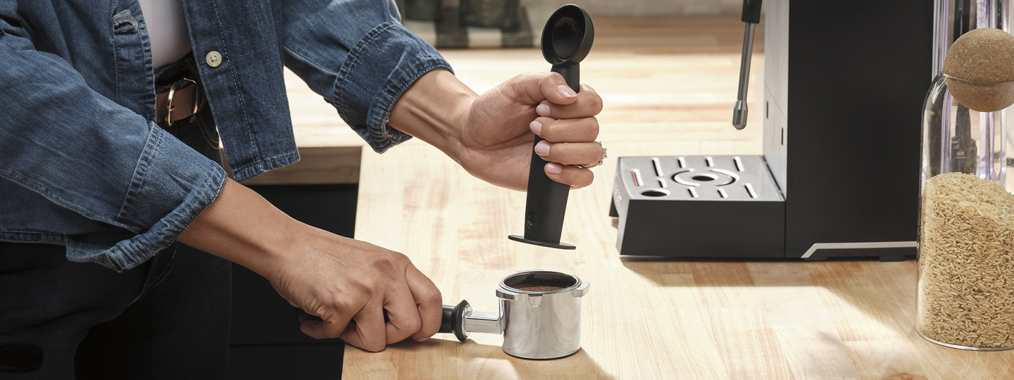 Espresso Bar™ Slim Espresso Machine (EM-160) - Cuisinart