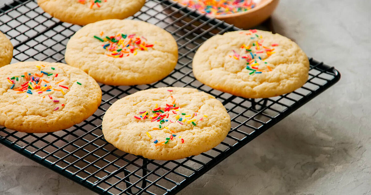 Strawberries & Cream Pinwheel Cookies - Recipes - Cuisinart