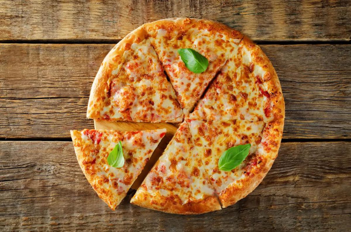 Cheesy Pizza - Recipes - Cuisinart