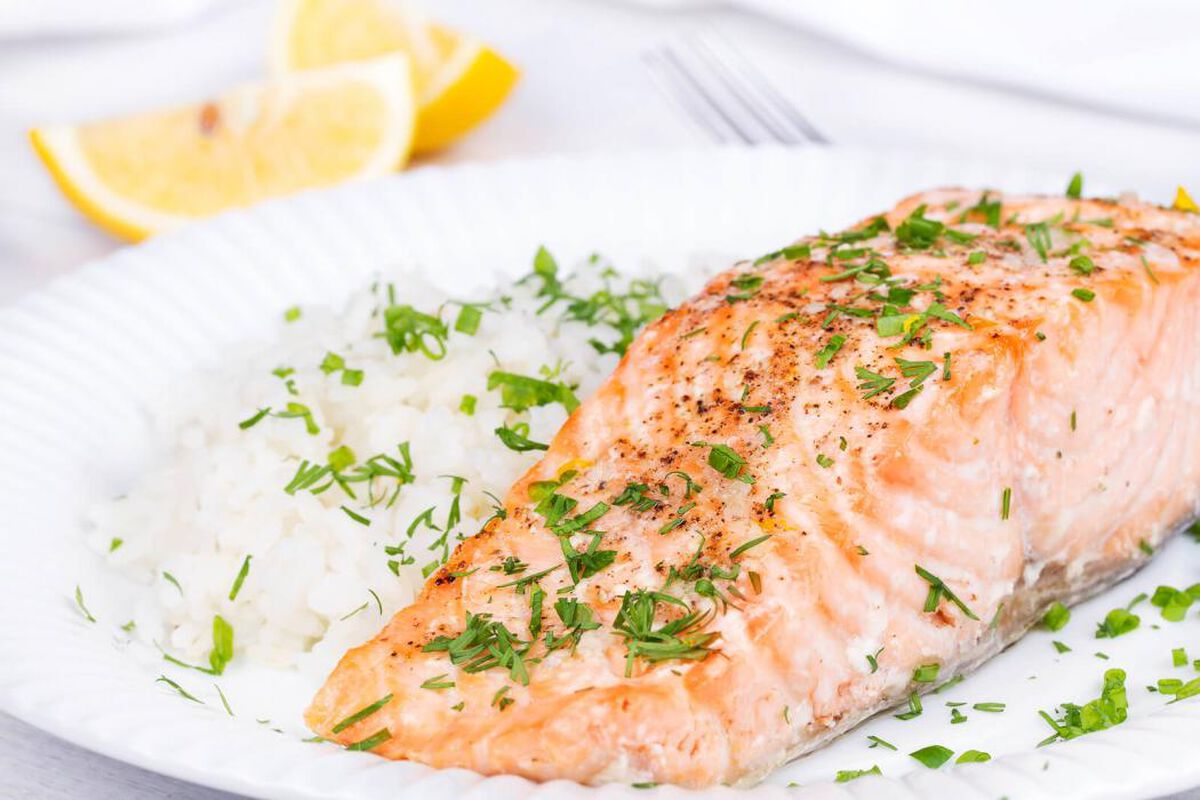 White Rice with Steamed Salmon
