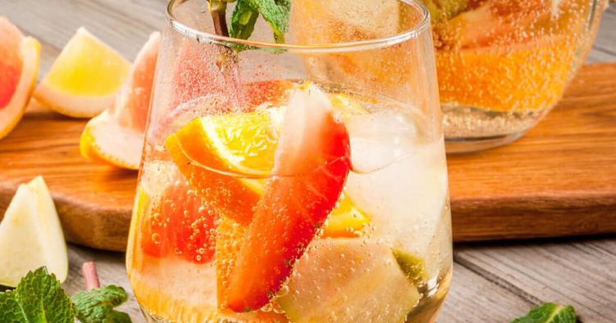 White Sangria Spritzer - Recipes - Cuisinart