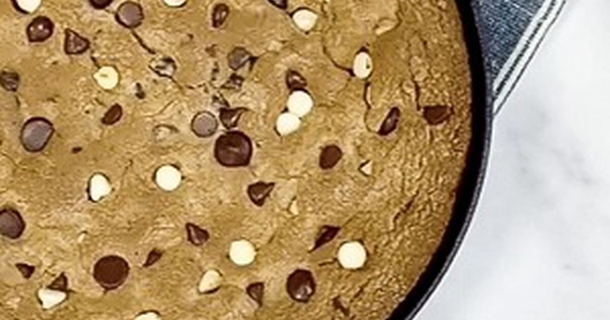 Skillet Chocolate Chip Cookie - Recipes - Cuisinart