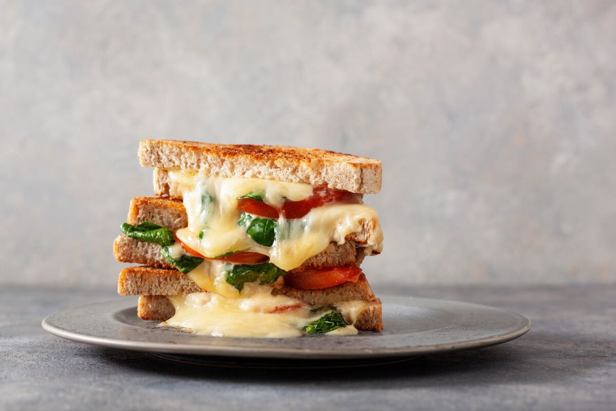 cheddar blt
