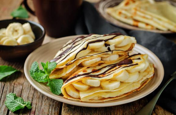 how to make hazelnut banana crepes